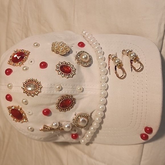 Hand Crafted | Accessories | White Hat With Vintage Design Red And ...